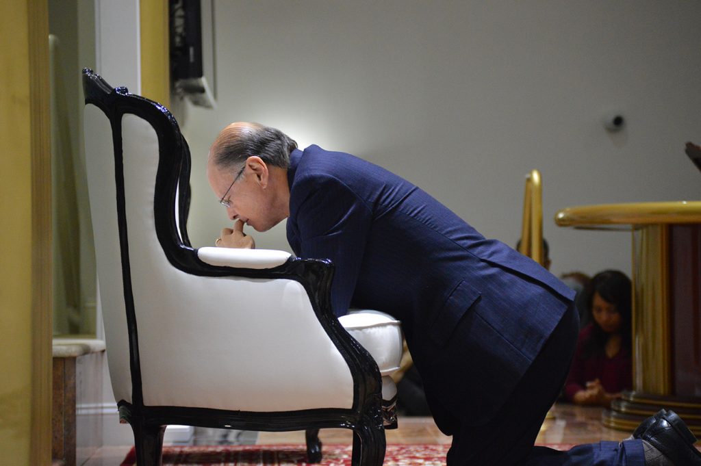 Bishop Edir Macedo - Universal Church of the Kingdom of God - The ...