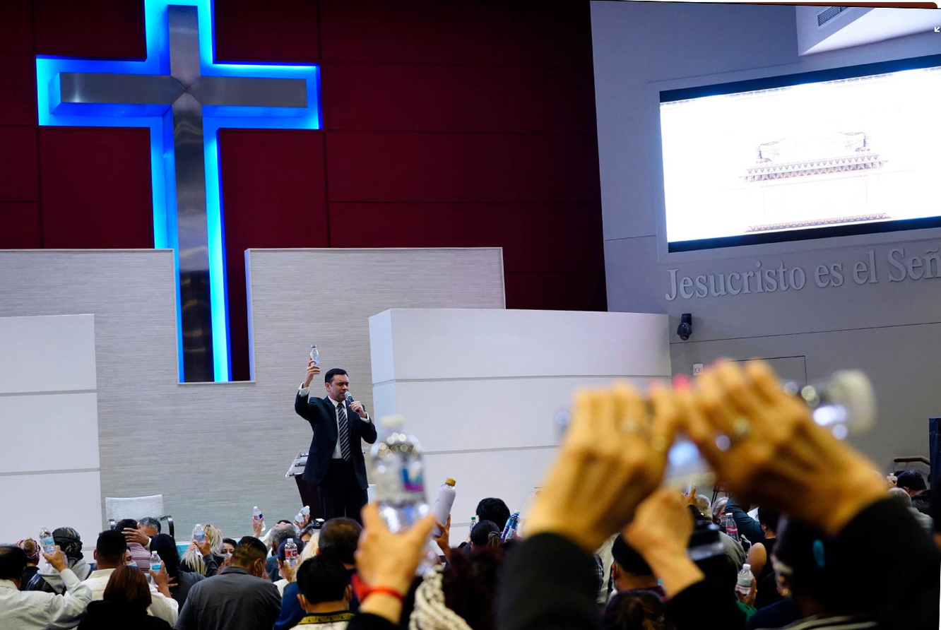 La Universal en Houston, Texas - Iglesia Universal